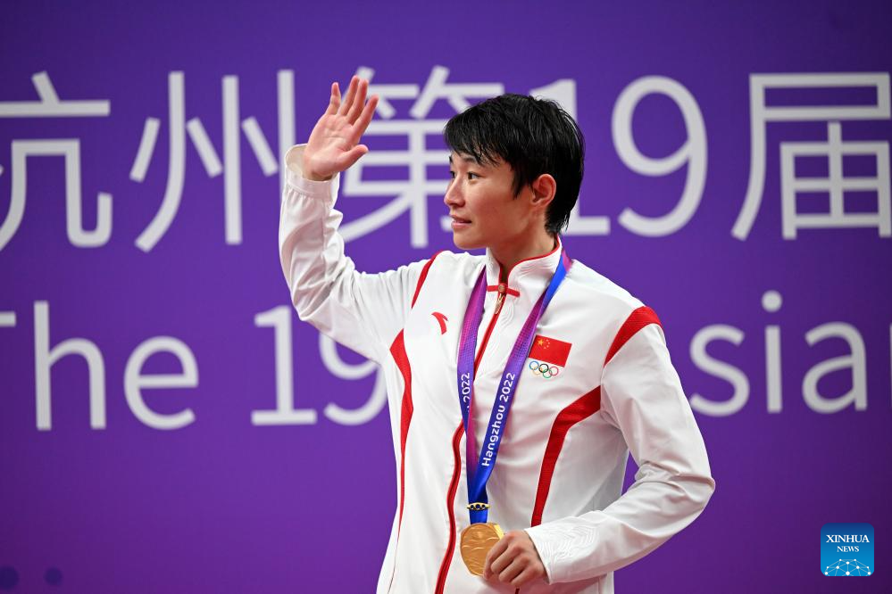 Chinese veteran boxers clinch maiden Asiad golds-Xinhua