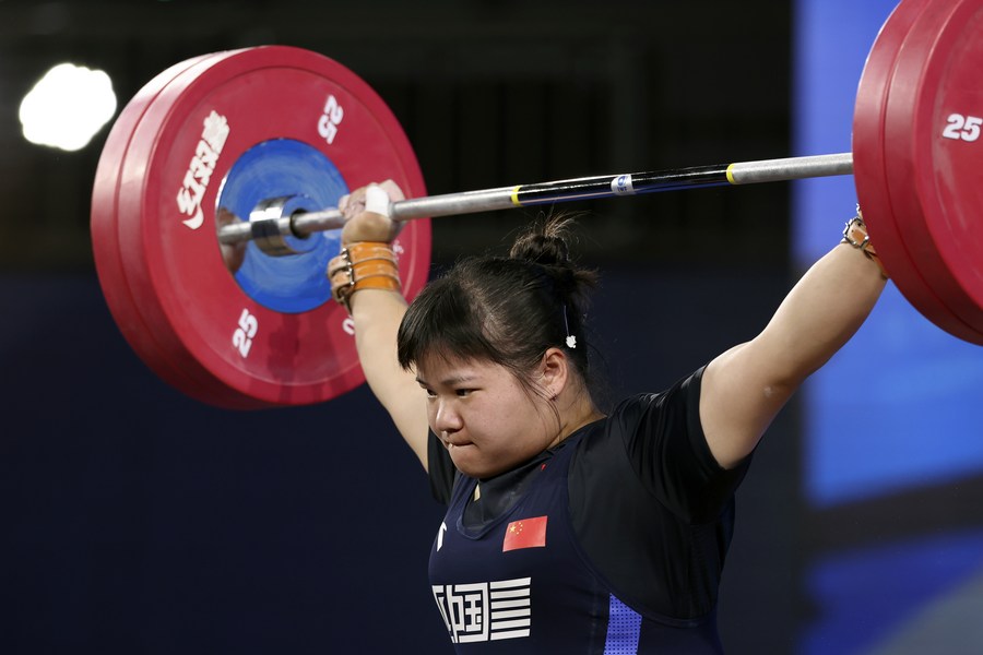 Chinese weightlifters collect 2 golds at Hangzhou Asiad-Xinhua