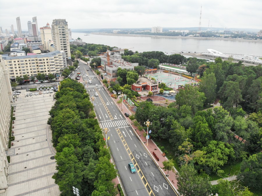 InPics: Cross-border highway bridge fosters China-Russia trade and ...