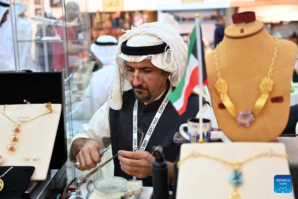 Craft work exhibition held in Hawalli Governorate to display Kuwaiti ...
