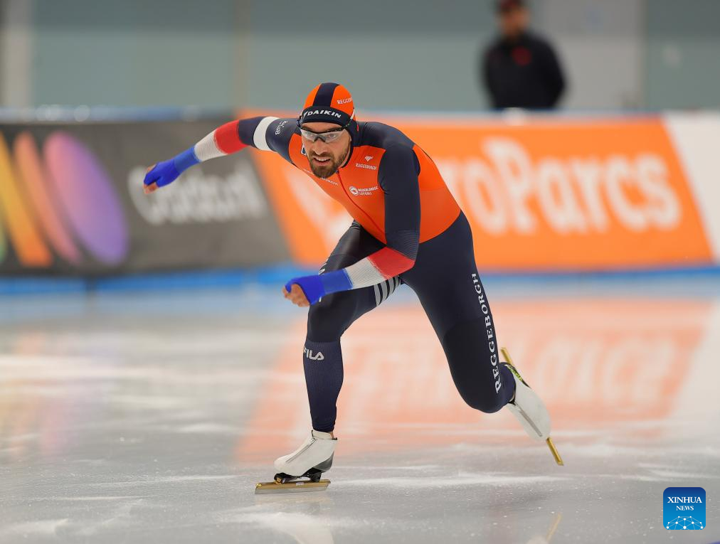 In pics: Day 1 of ISU World Cup Speed Skating-Xinhua