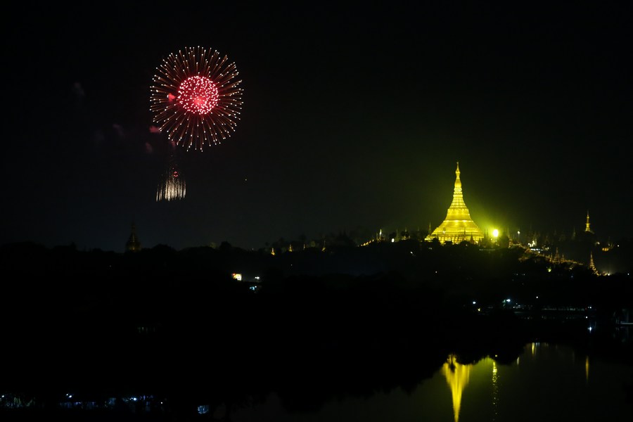 Asia Album: Festival of Lights celebrated in Myanmar-Xinhua