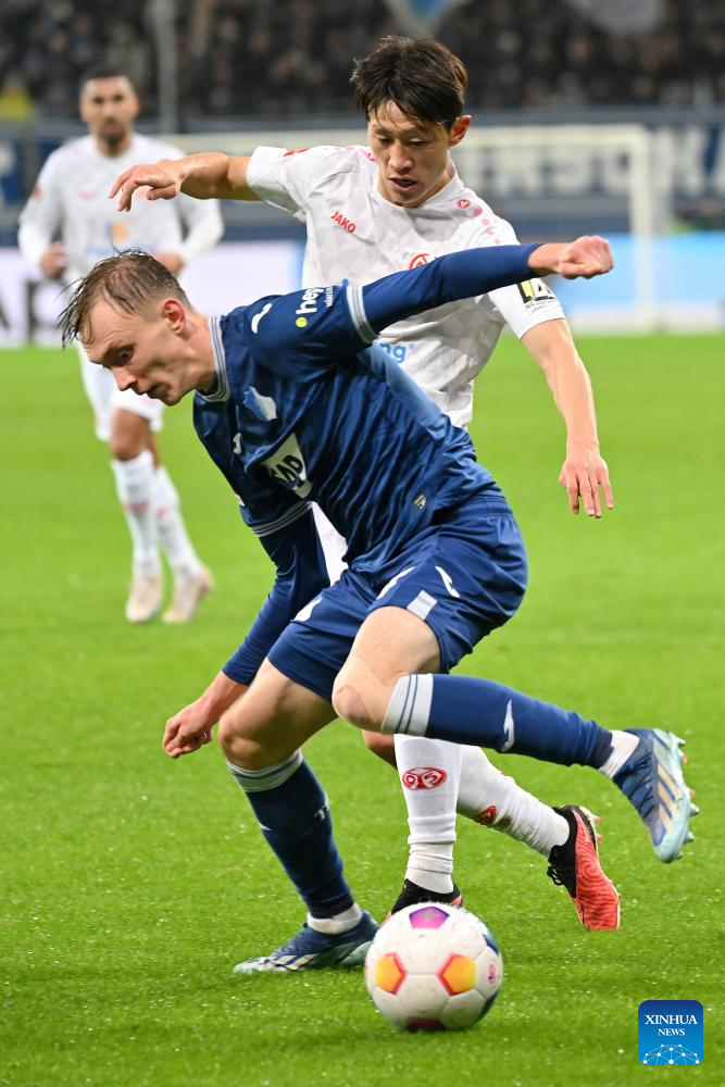 Highlights of German first division Bundesliga football match-Xinhua
