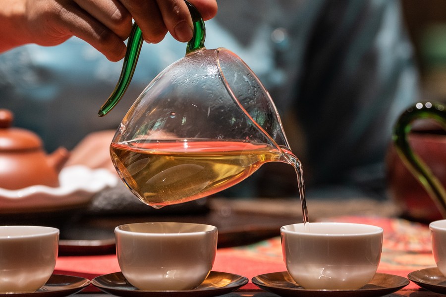 New-style tea beverages brew new consumption trend-Xinhua