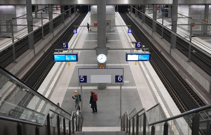 Xinhua Photo Daily | Dec. 9, 2023-Xinhua