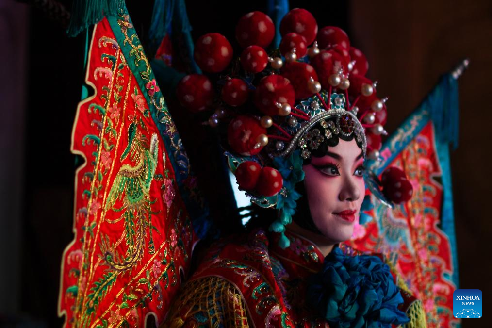 Young opera actors stage graduation gala in C China’s Hubei_Culture