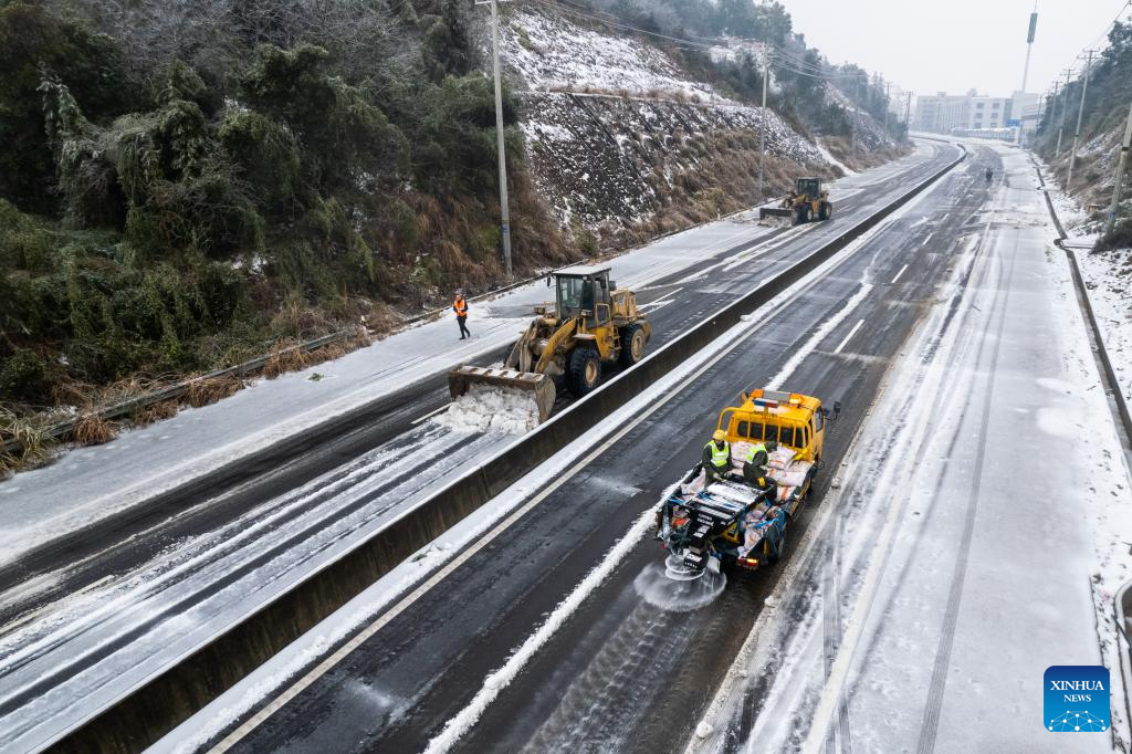 Across China: Highway, railway traffic gradually restored in China's ...