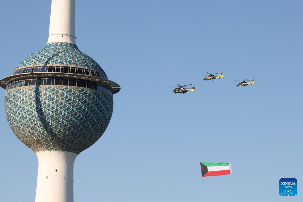 Fighters performance held to mark Kuwait's national and liberation days ...