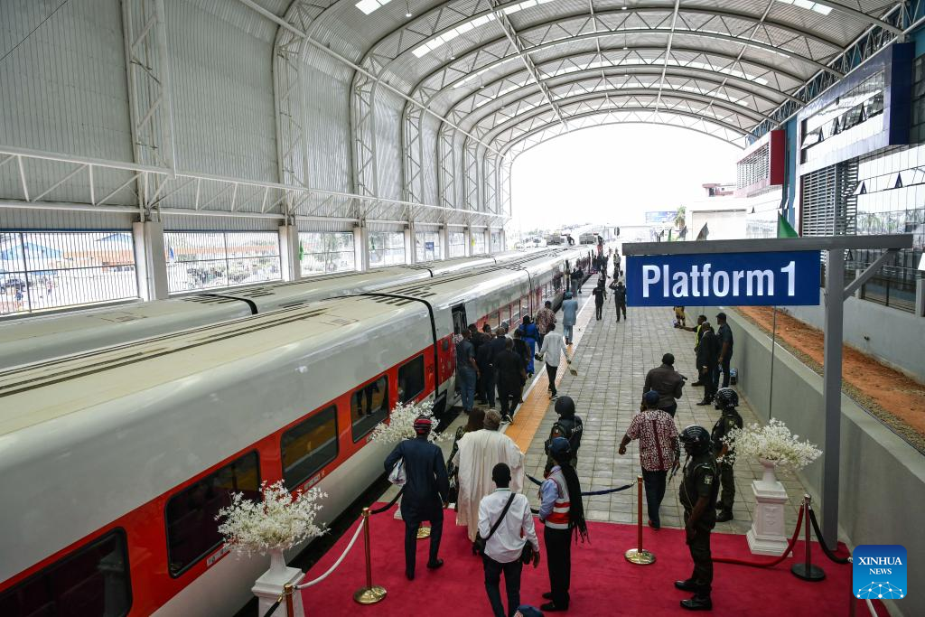 Chinese-built light rail project inaugurated in Nigeria's state of ...