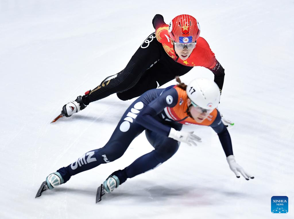 China adds two more golds at short track speed skating worlds-Xinhua