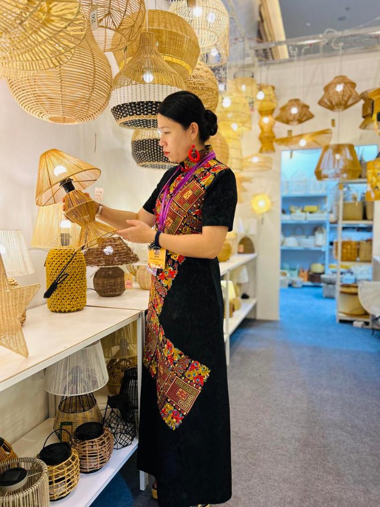 Chinese rattan crafts set sail to Latin American market-Xinhua