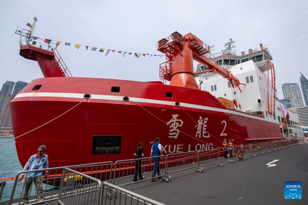 People visit icebreaker Xuelong 2 in Hong Kong-Xinhua