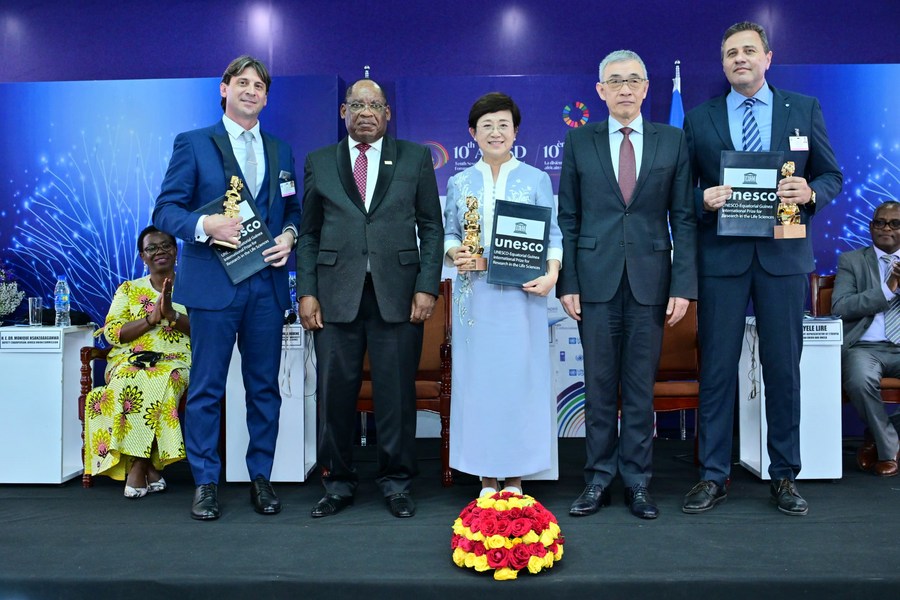 Chinese scientist among winners of UNESCO prize for research in life ...