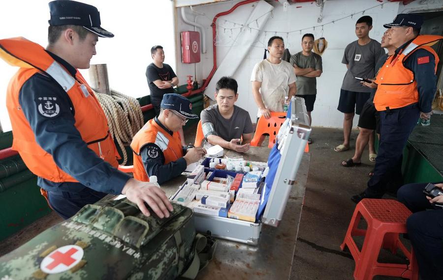 China Coast Guard provides free medical aid to fishermen-Xinhua