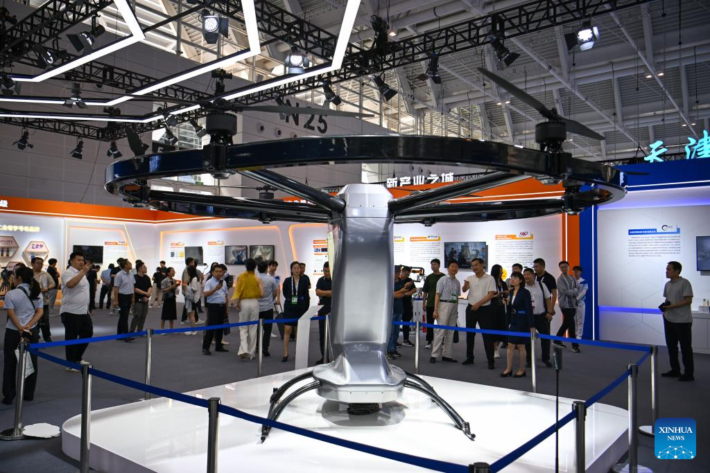 A glimpse of low-altitude economy exhibition at World Intelligence Expo ...