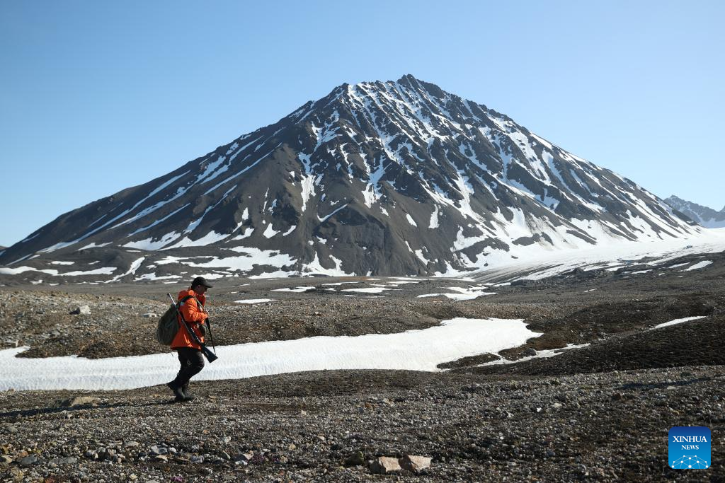 Chinese researchers carry out Arctic expedition at Yellow River Station ...