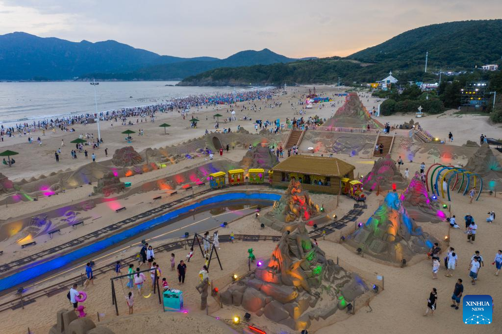 Nansha scenic area ushers in summer tourism peak in Zhejiang-Xinhua