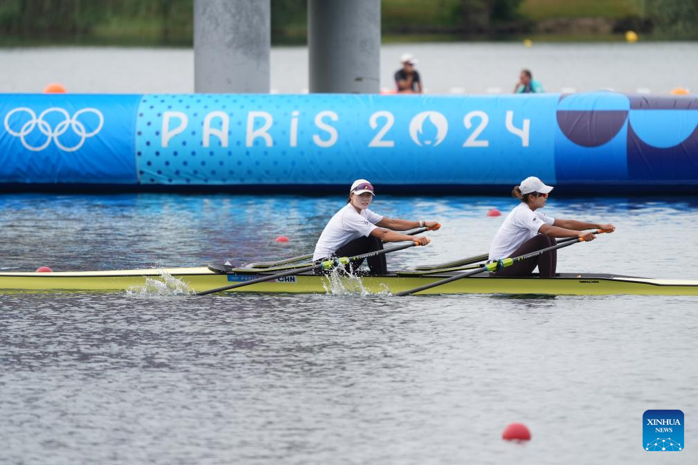 Highlights of Paris 2024 rowing team training-Xinhua