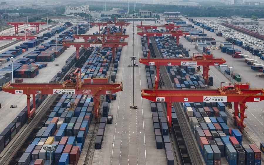 Dedicated container ship service boosts efficiency of China-Europe ...