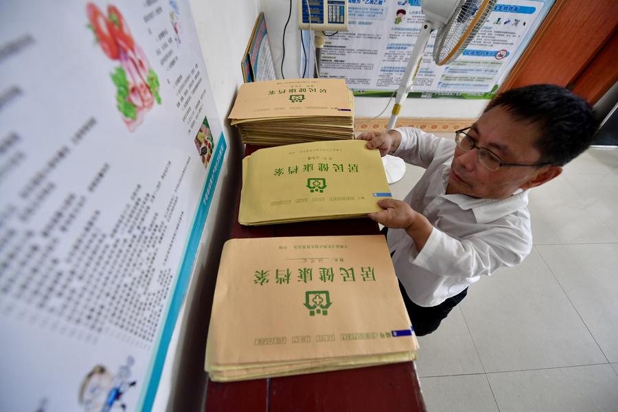 China's basic medical insurance covers over 70 pct of village clinics ...