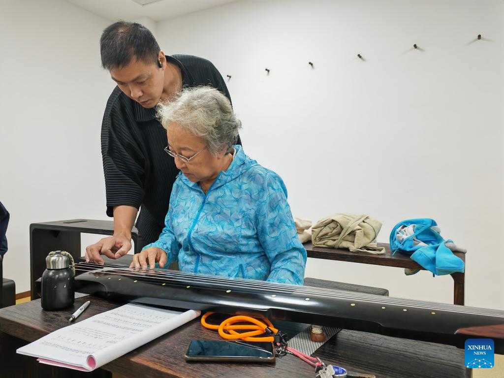 China Focus: Silver-haired seniors take on university life-Xinhua