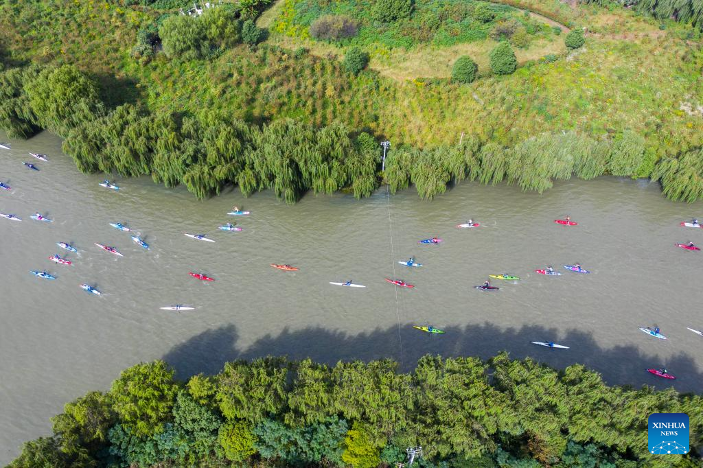 Marathon kayak, paddling event held in east China-Xinhua