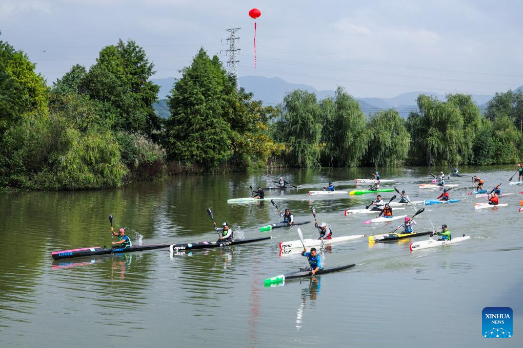 Marathon kayak, paddling event held in east China-Xinhua