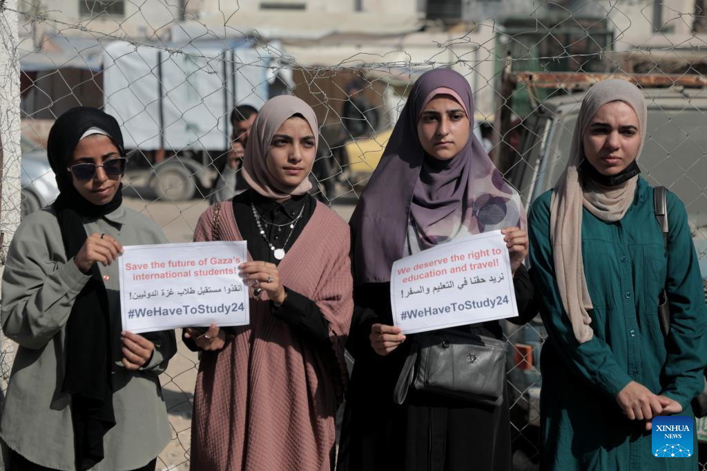 Students stranded in war-torn Gaza protest for right to study abroad-Xinhua