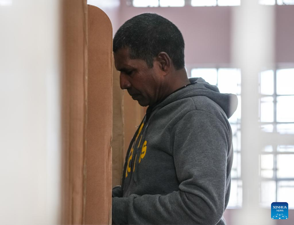 Mauritians go to polls to elect new members for National Assembly-Xinhua