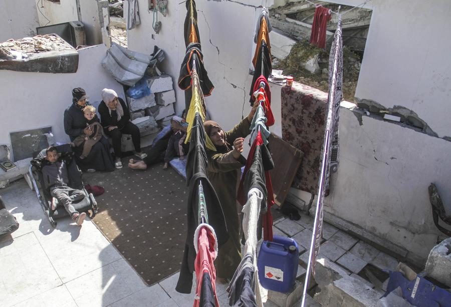 Mideast in Pictures: Displaced Palestinians in Gaza Strip face constant ...
