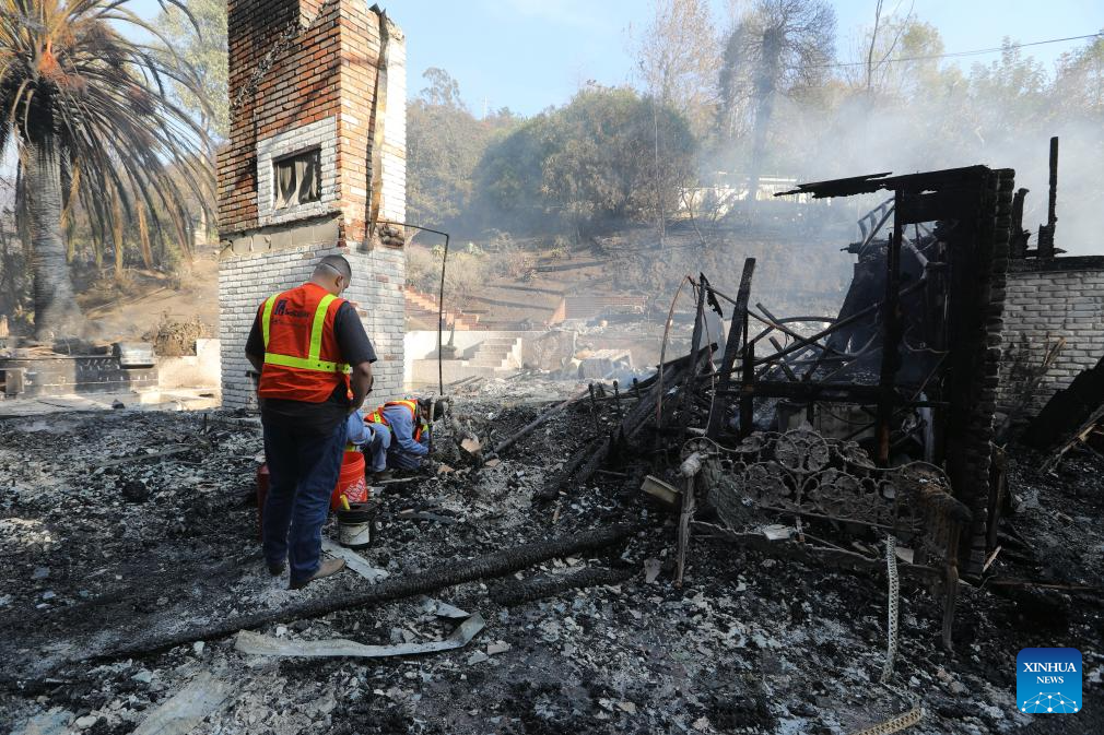 Large wildfire in Southern California prompts evacuations-Xinhua