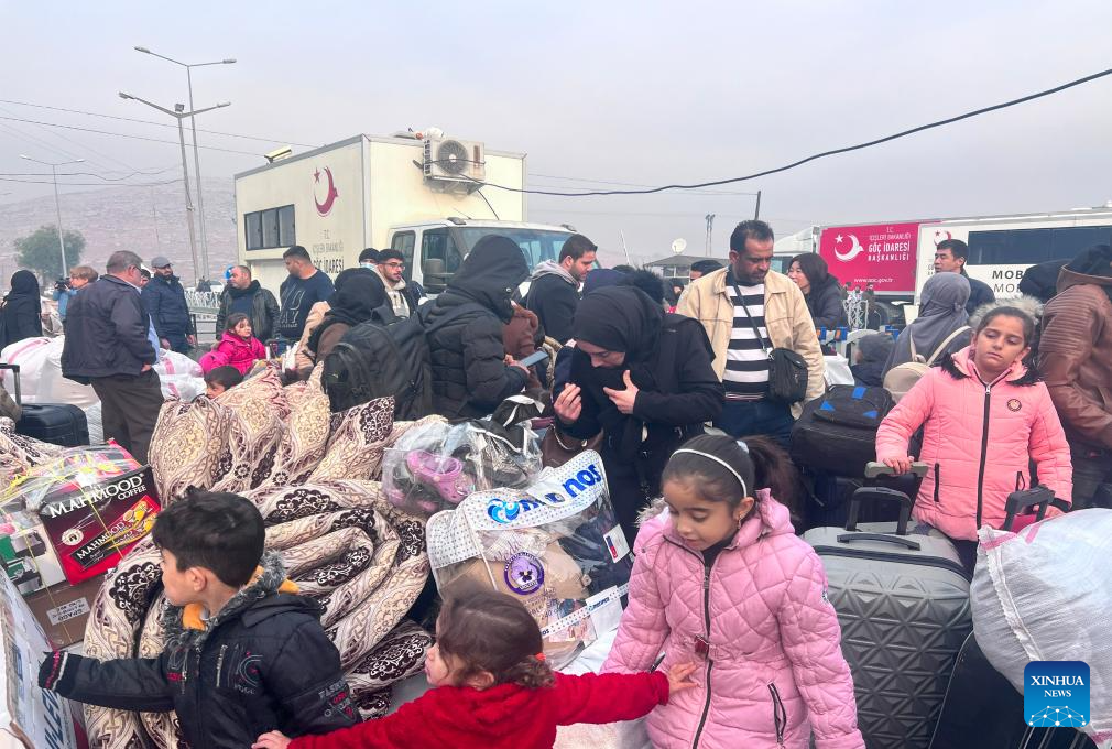 Syrian people prepare to enter Syria from Türkiye-Xinhua