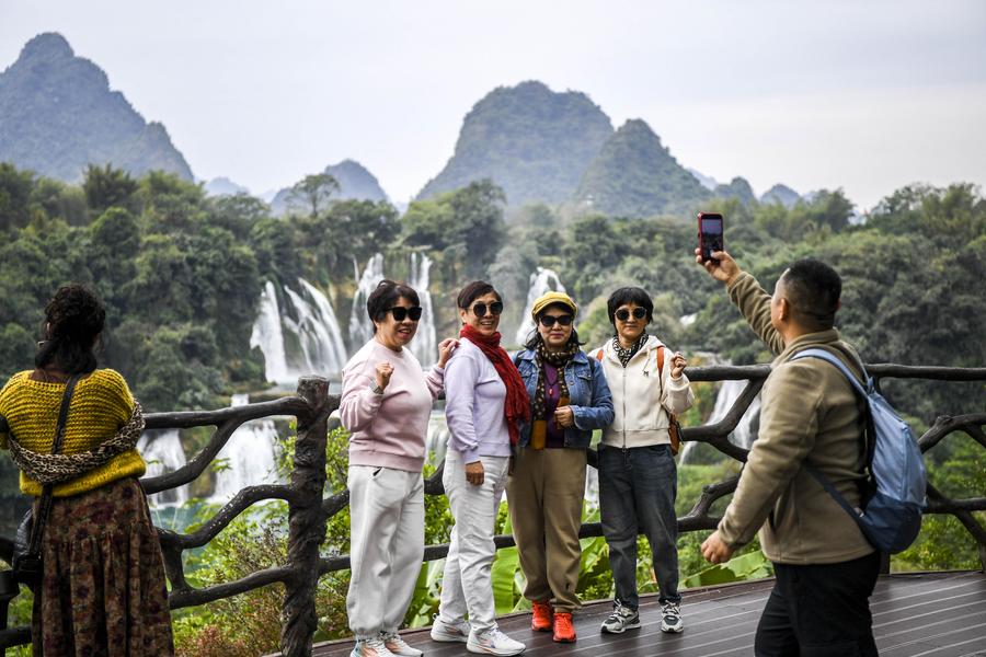 Economy&Life | A tour of China's first cross-border tourism cooperation ...