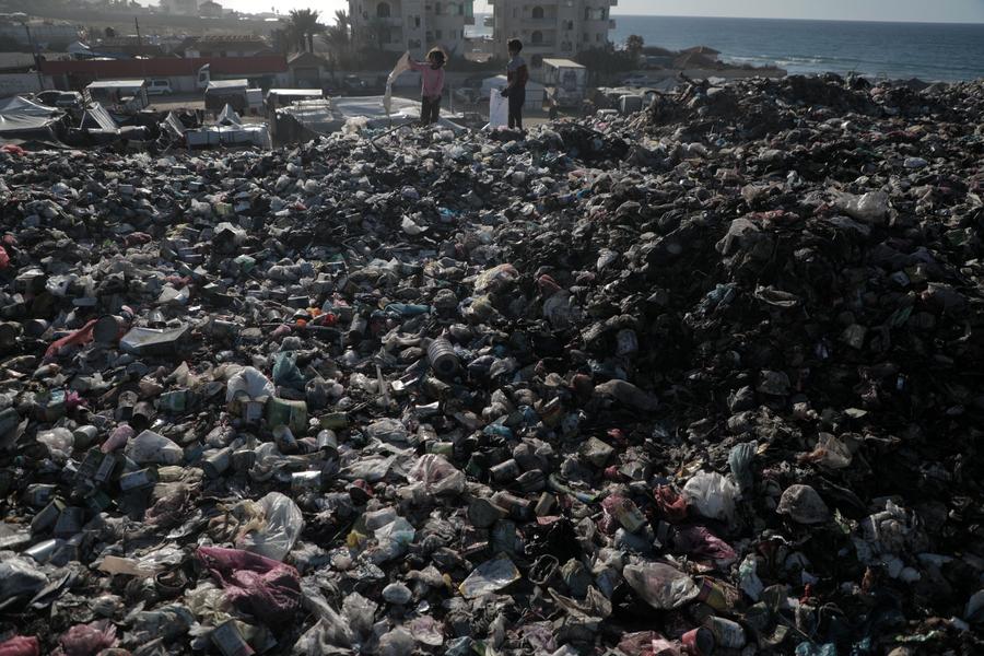 Mideast in Pictures: Environmental catastrophe in Gaza-Xinhua