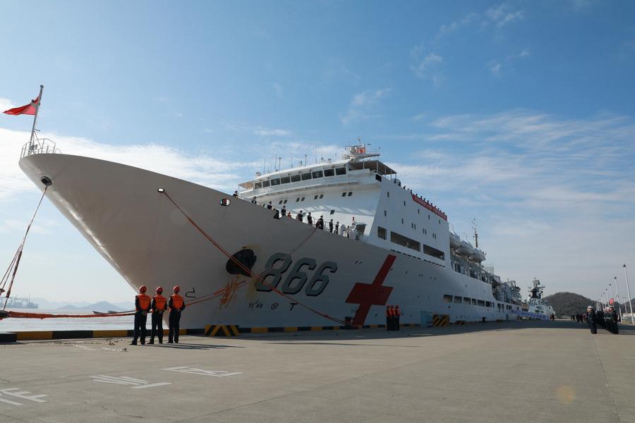 Chinese Navy hospital ship returns home following humanitarian mission ...