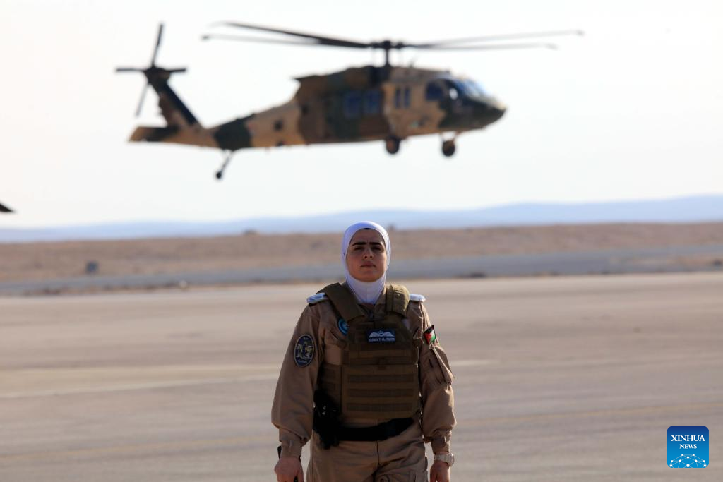 Jordan sends another 16 aid helicopters to Gaza-Xinhua