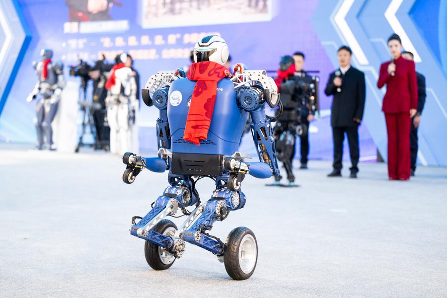 China's smart robot industry sees robust growth in 2024-Xinhua