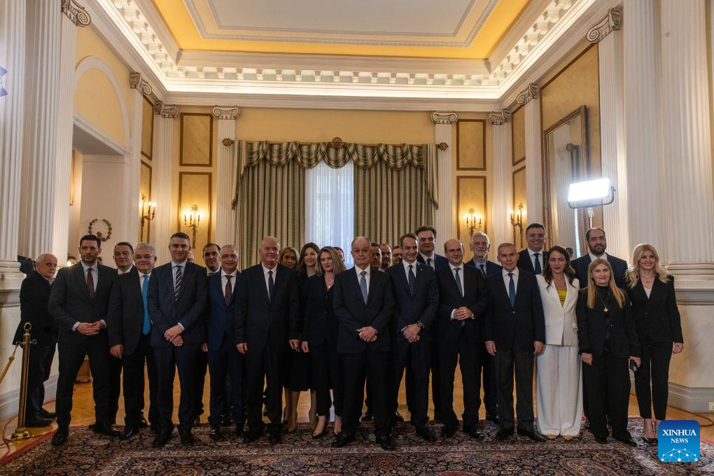 Greece's new cabinet sworn in-Xinhua