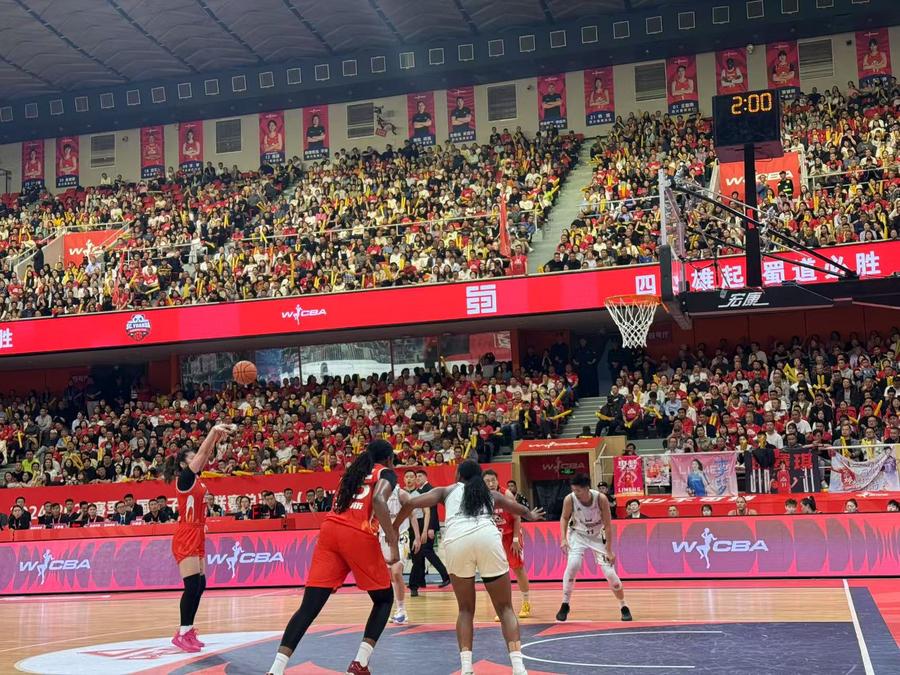 Dongguan upsets Sichuan to move one win away from WCBA title-Xinhua