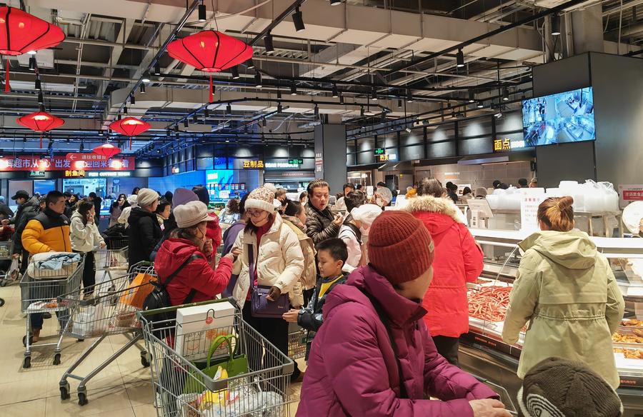China's retail sales up 4.6 pct in Q1-Xinhua