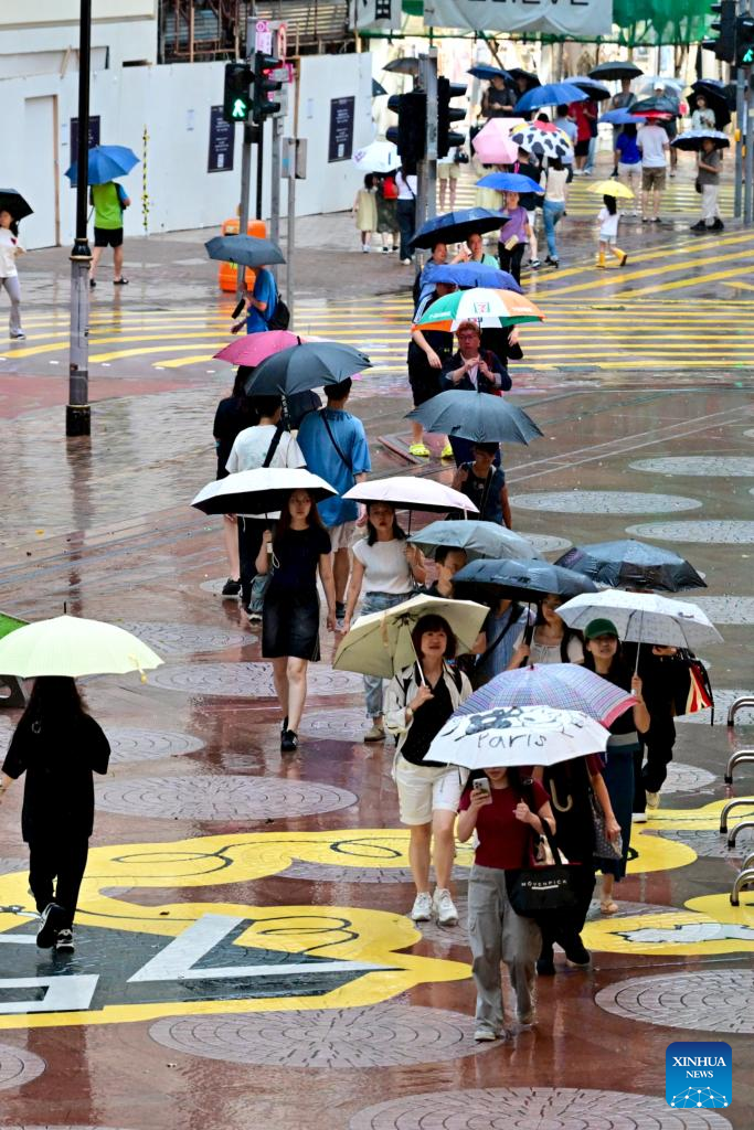 Hong Kong issues black rainstorm warning signal again-Xinhua