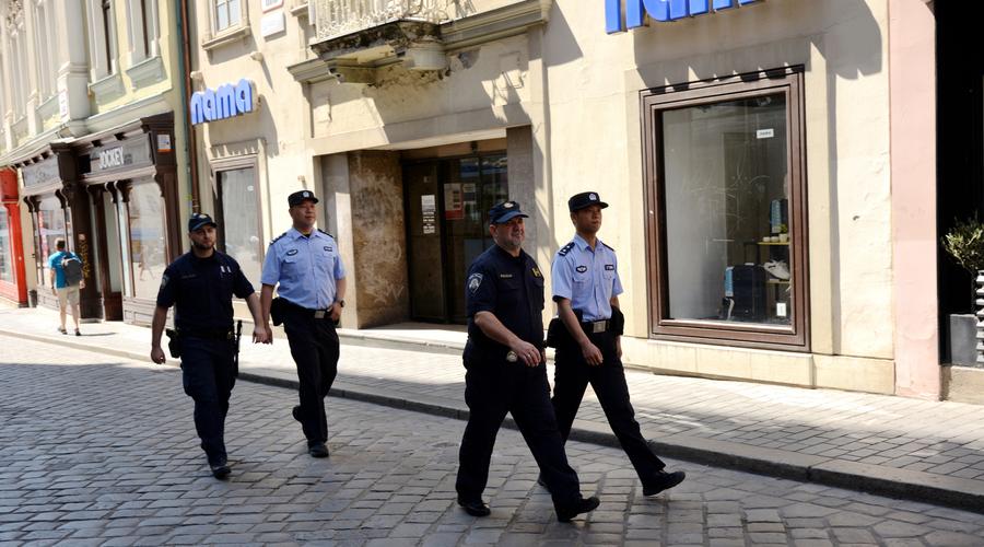Chinese-Croatian joint police patrol brings safety, warmth to tourists, locals-Xinhua