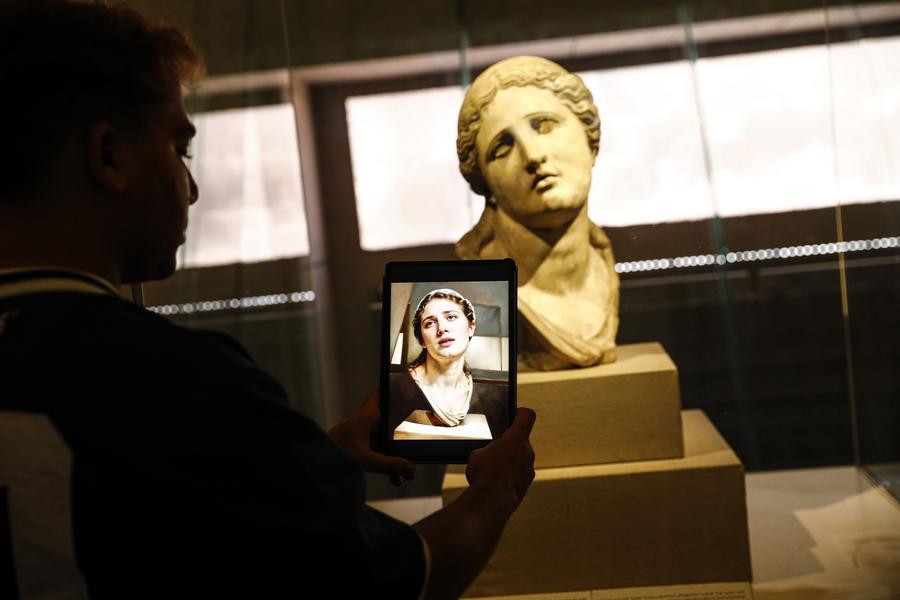 Egyptian startup brings ancient hieroglyphs to life with AI-powered app ...