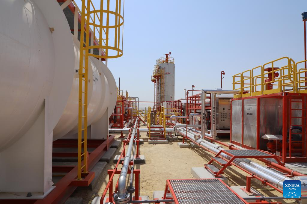 Kuwait launches major oil lake remediation project with Chinese firm ...