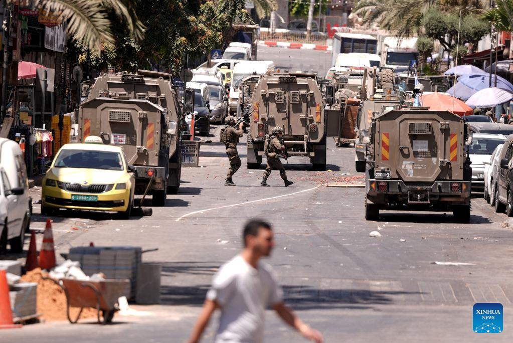 Israeli army withdraws from Ramallah after large-scale raid-Xinhua