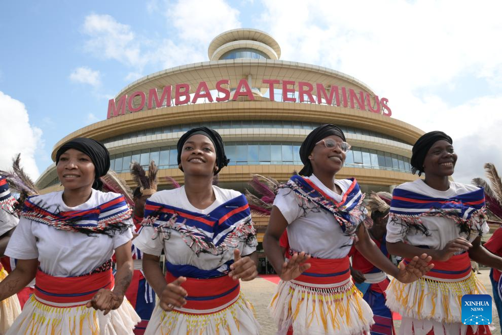 Kenya commissions commuter rail service to ease mobility in port city ...