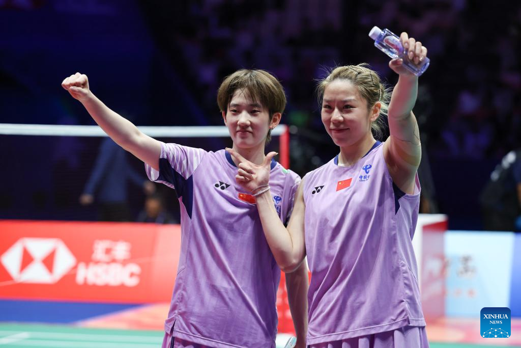 China's Weng, Jia/Zhang seize two titles at badminton China Masters -Xinhua