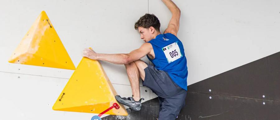 Olympic champion Roberts bounces back in boulder at IFSC climbing ...