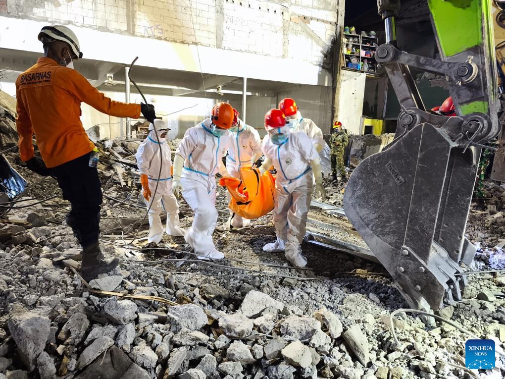 Death toll rises to 60 in Indonesia's school building collapse-Xinhua