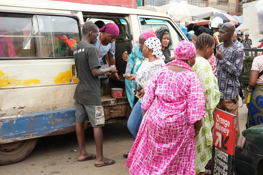 In Pics: Madina Market in Conakry-Xinhua